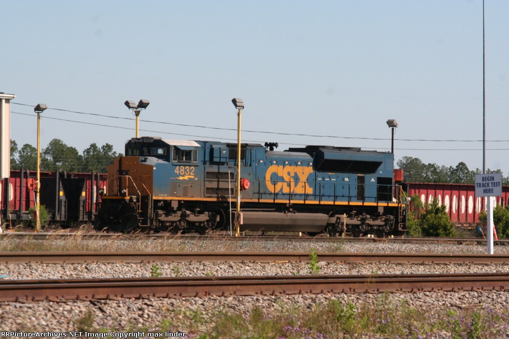 CSX 4832